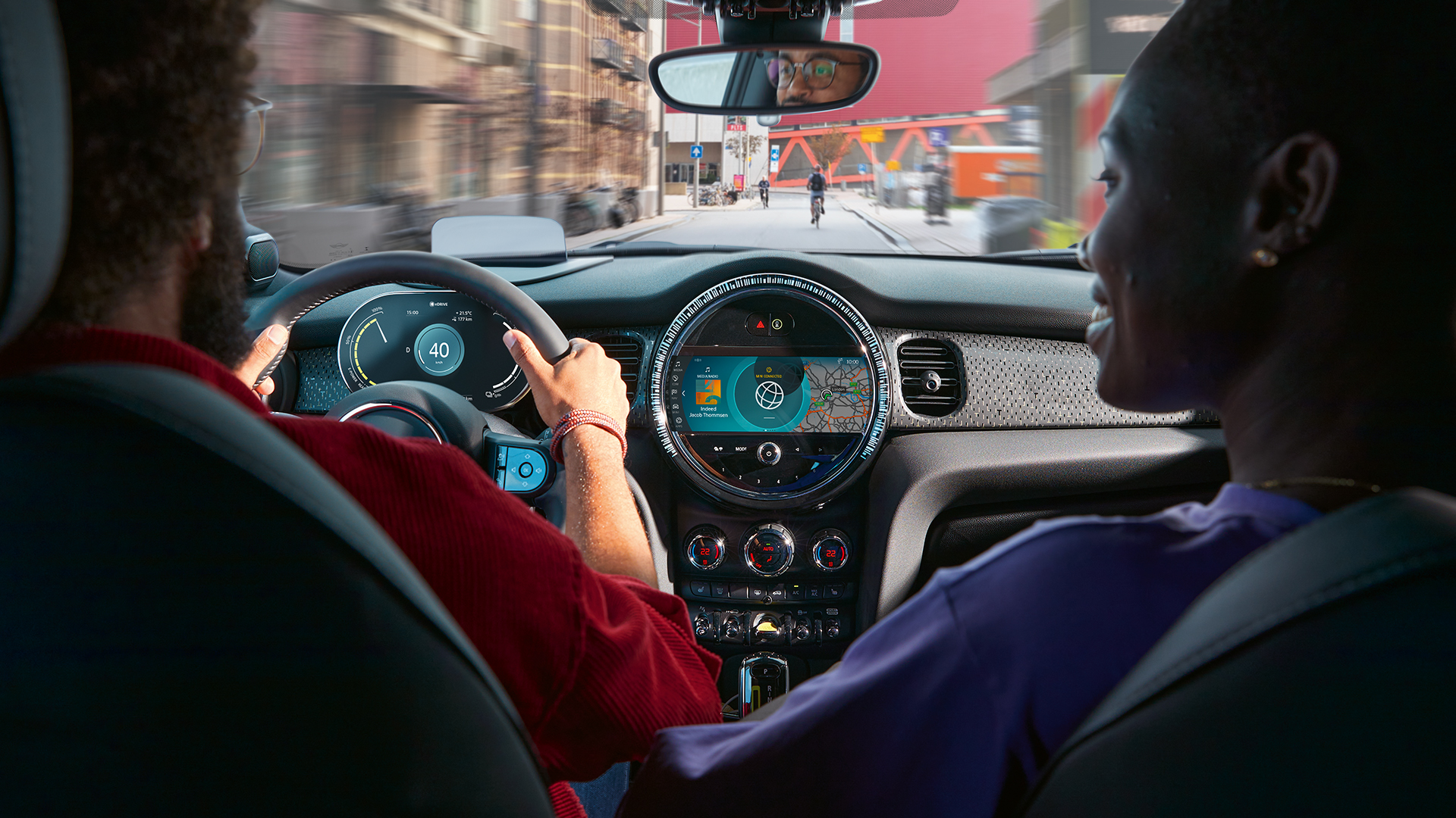 MINI Connected - Twoje MINI jeszcze bardziej inteligentne